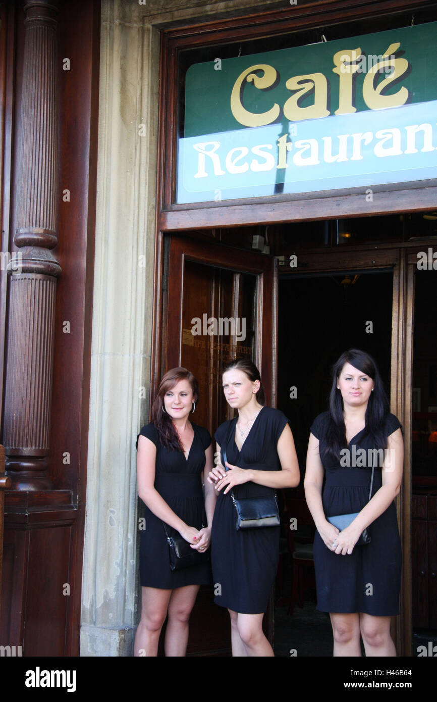 Poland, Cracow, cafe, waitresses, outside Stock Photo - Alamy