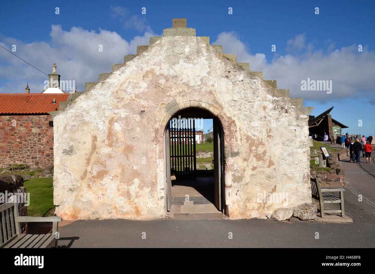 St. Andrew's Auld Kirk in North Berwick, Scotland Stock Photo - Alamy