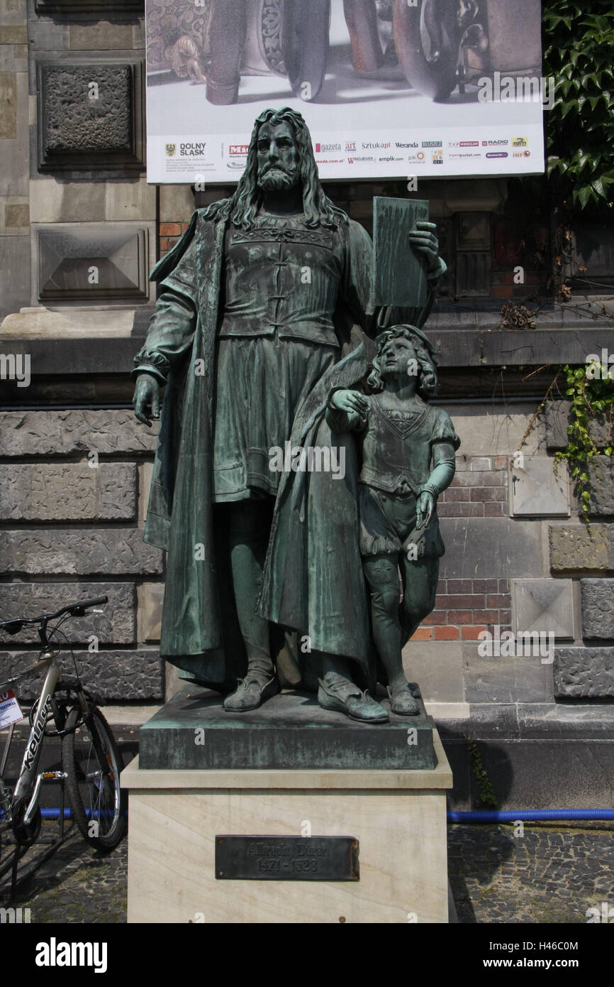 Poland, Wroclaw, statue in front of the national museum Stock Photo - Alamy