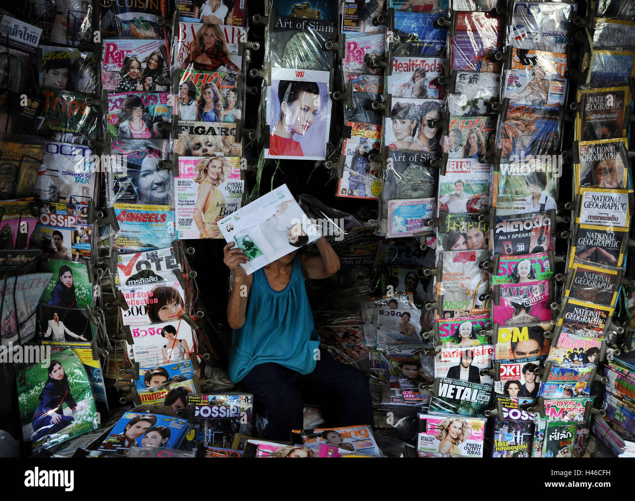 Old magazines hi-res stock photography and images - Alamy