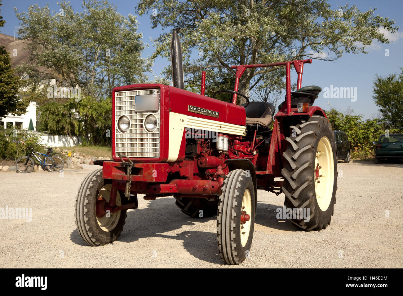 Farm tractor, nostalgically, Retro, red, outside, tractor, agriculture ...
