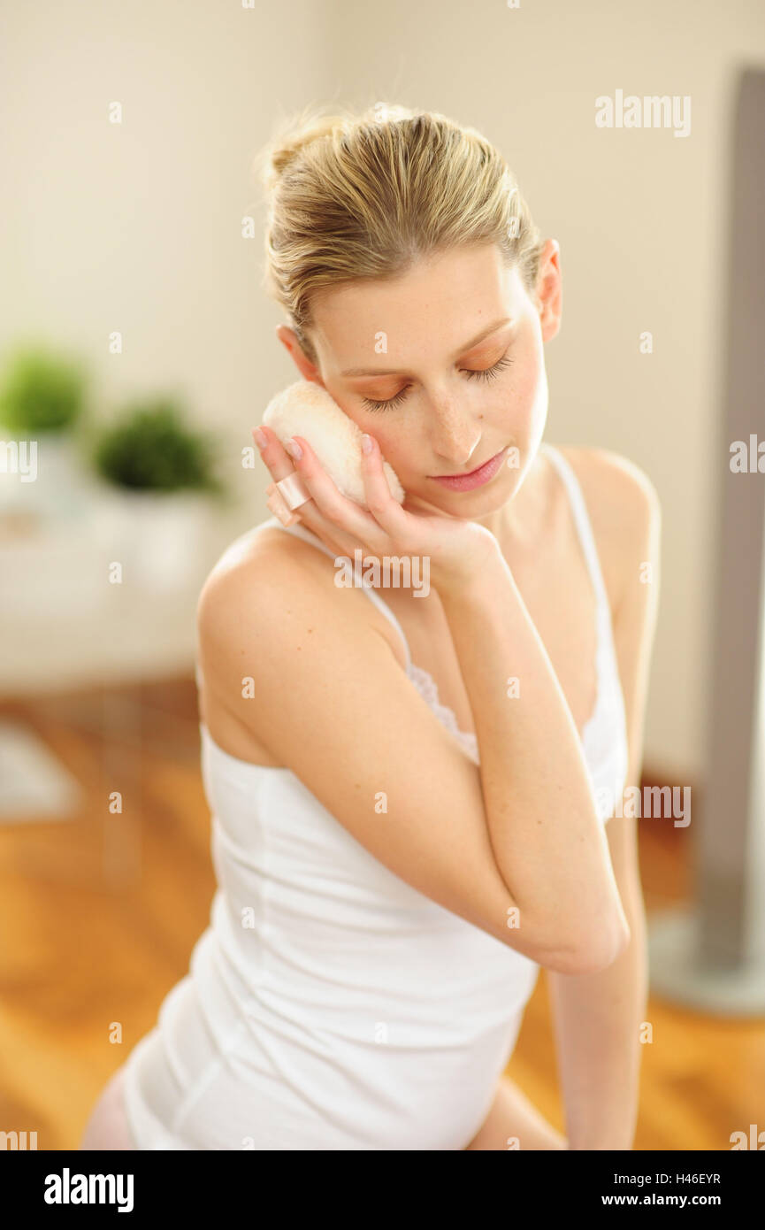 Powder Puff High Resolution Stock Photography and Images - Alamy