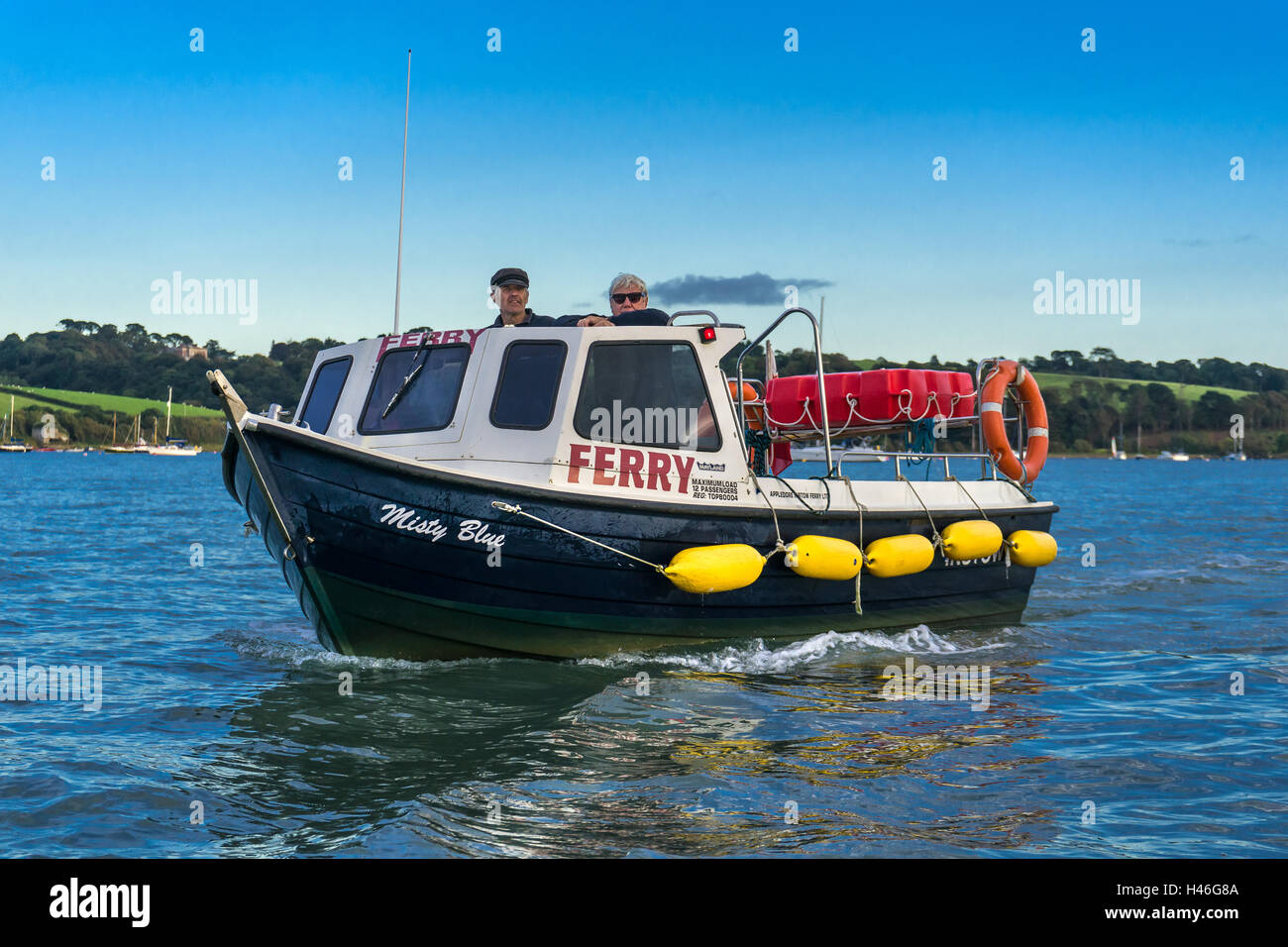 Boat ferry water taxi hi-res stock photography and images - Alamy