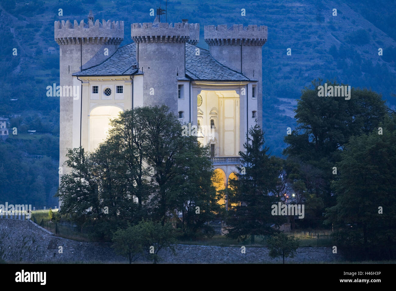 Burg aymaville hi-res stock photography and images - Alamy