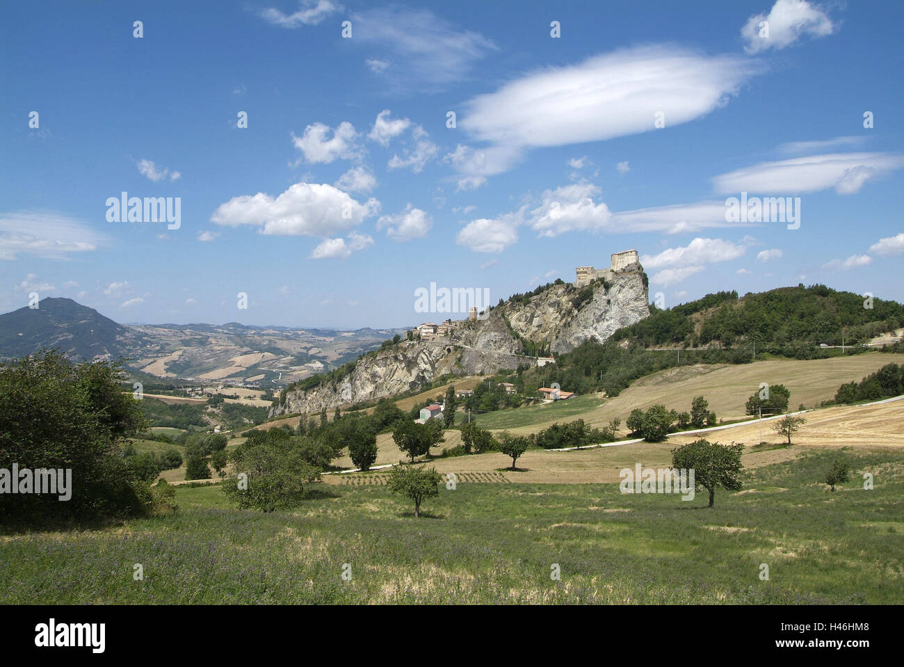 Leo castle hi-res stock photography and images - Alamy