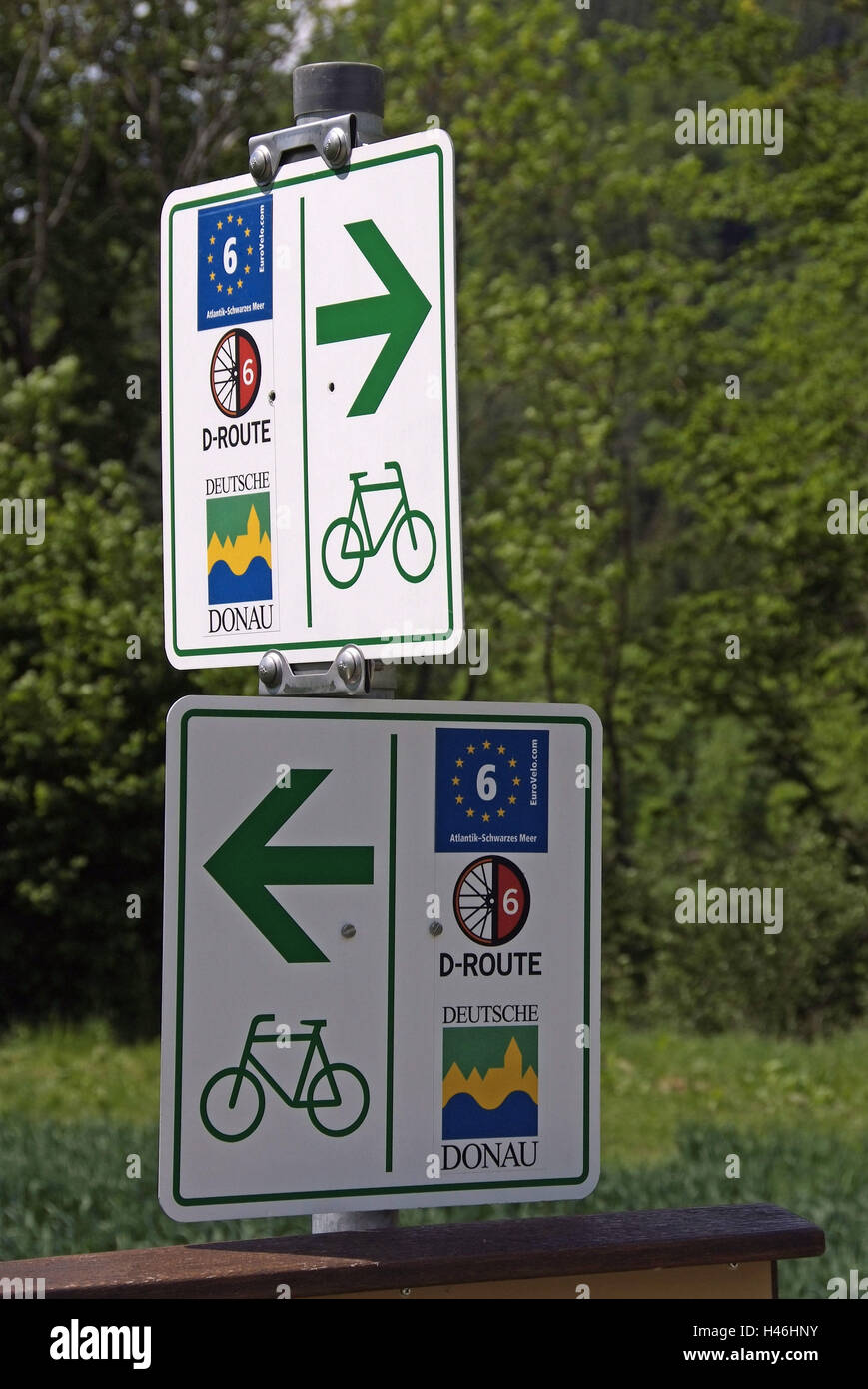Germany, Baden-Württemberg, Danube valley, Beuron, Danube cycle track ...