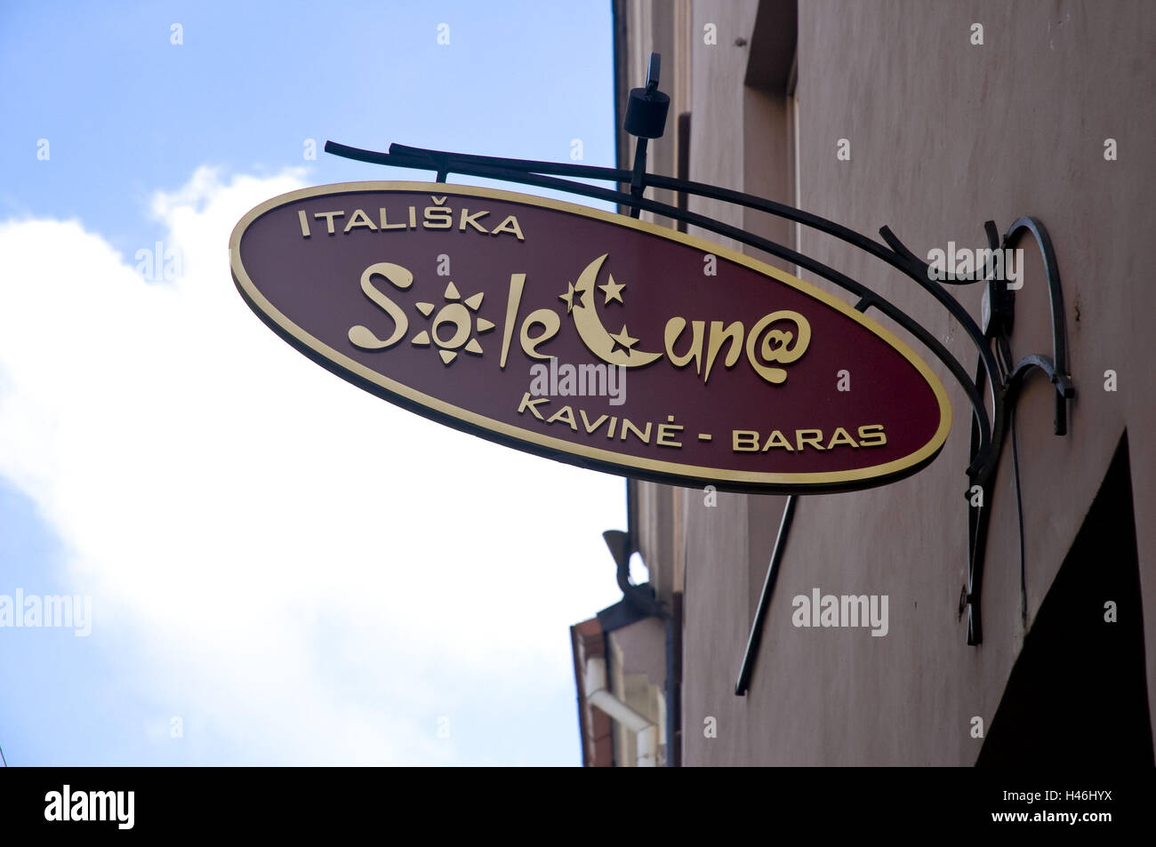 Italian pub sign hi-res stock photography and images - Alamy