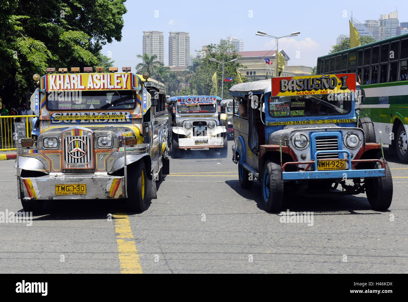 Jeepney taxis, cars, Manila, the Philippines Stock Photo - Alamy