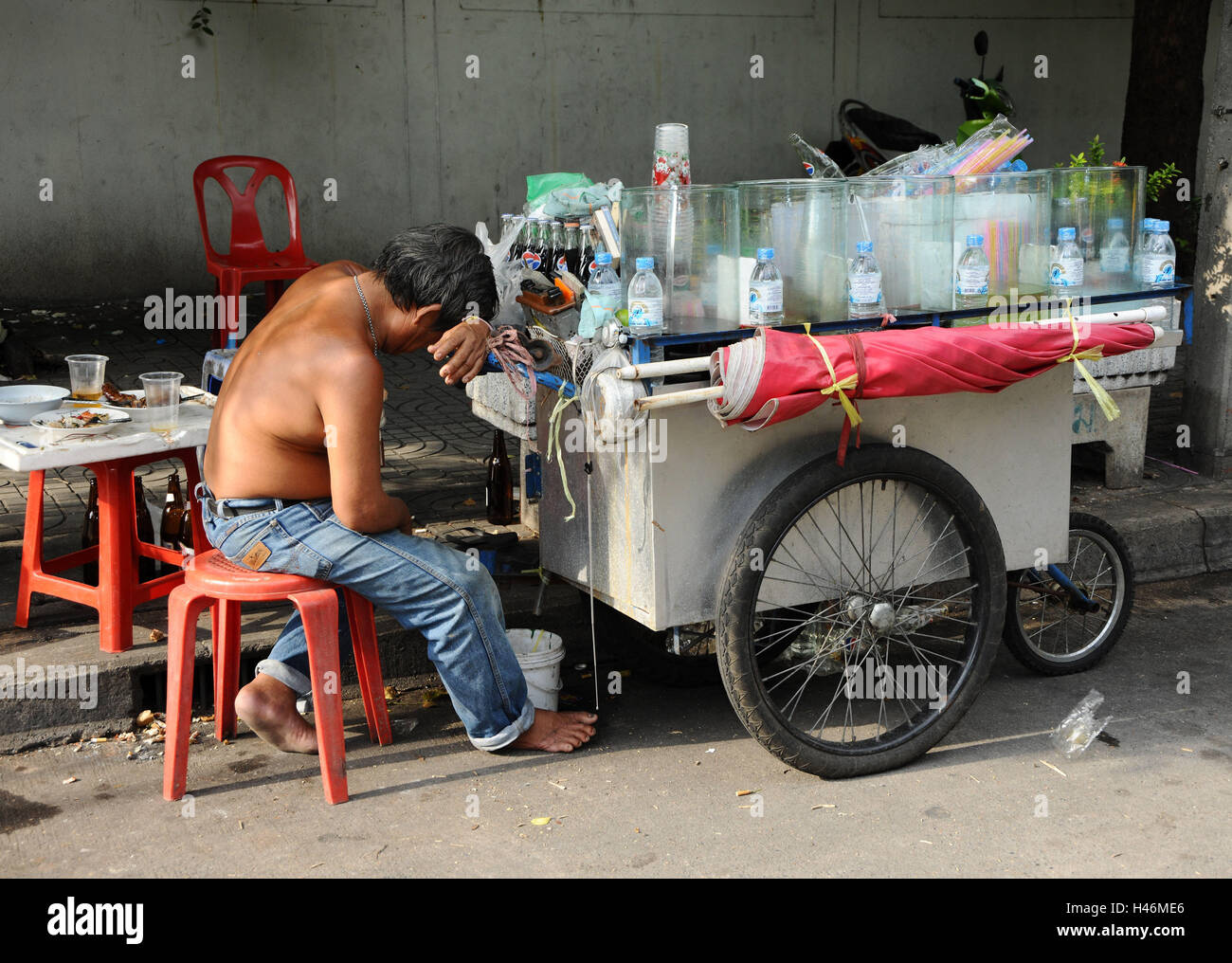 Man, drink carriage, chair, sleep, Thailand, Tiredly, sales, crisis ...