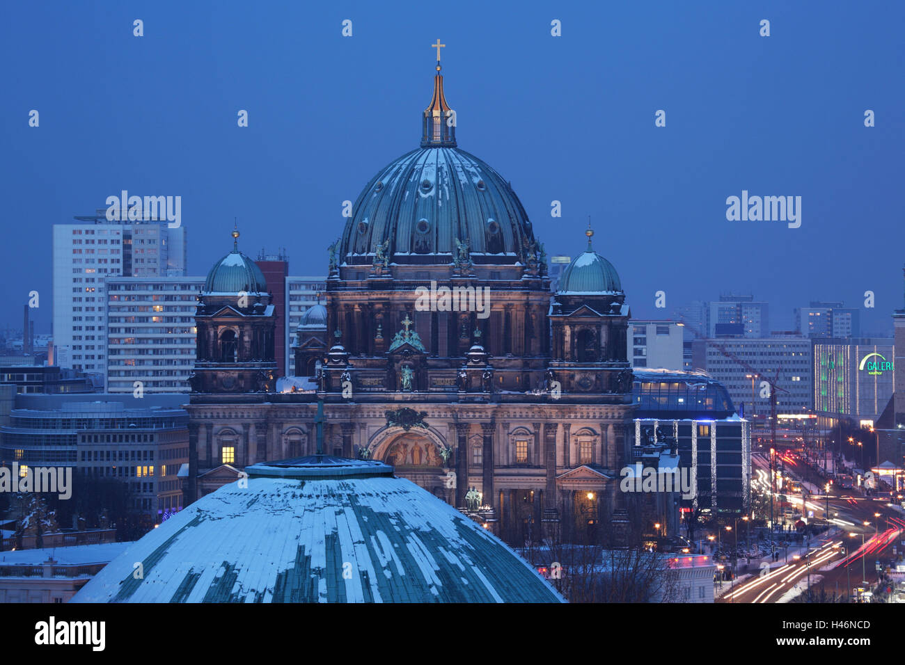 Germany, Berlin, snow, view on Berlin cathedral Stock Photo - Alamy