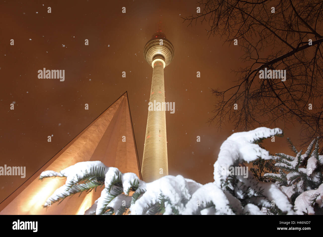 Berlin Tv Tower Night High Resolution Stock Photography and Images - Alamy