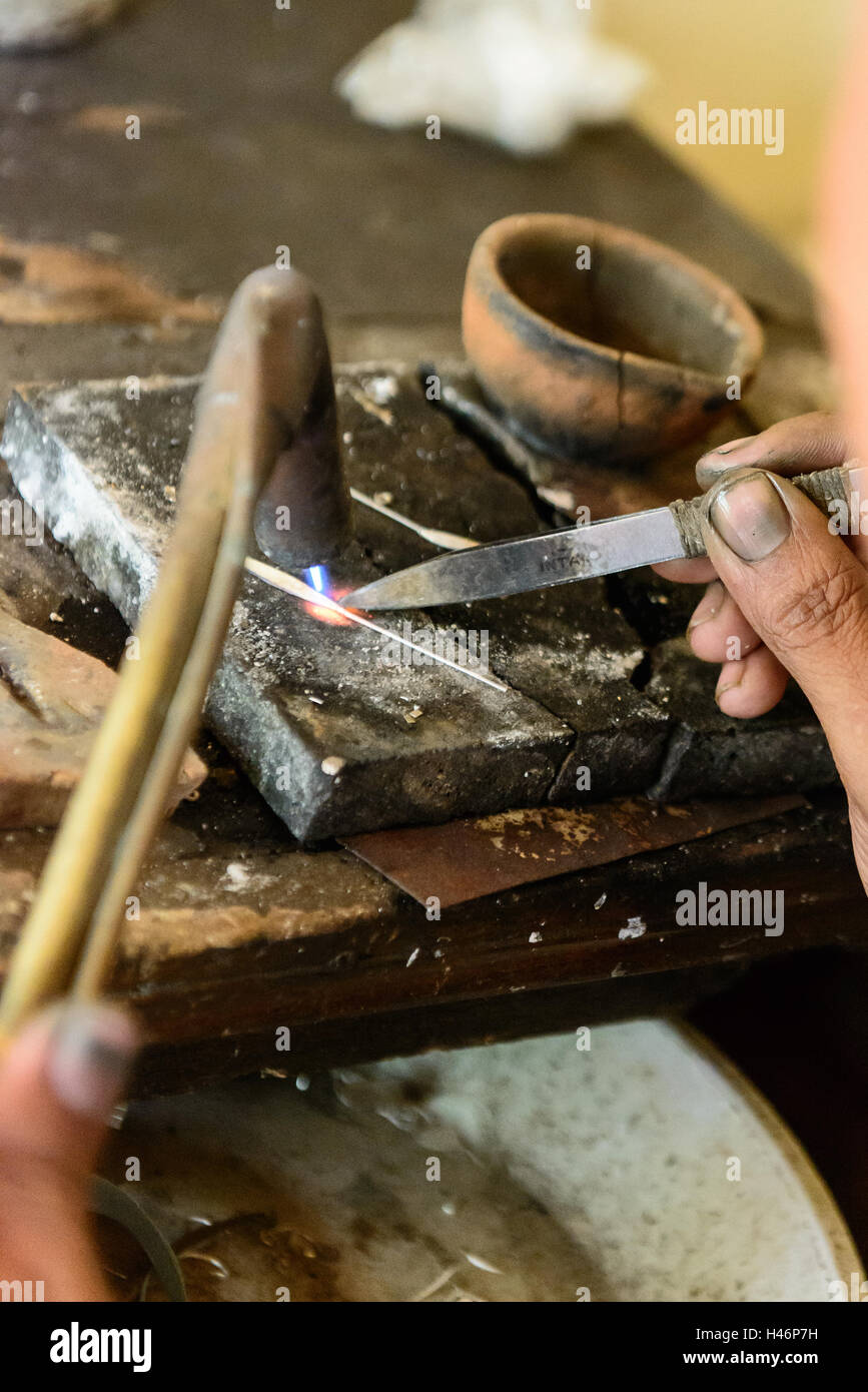 Goldschmied hi-res stock photography and images - Alamy