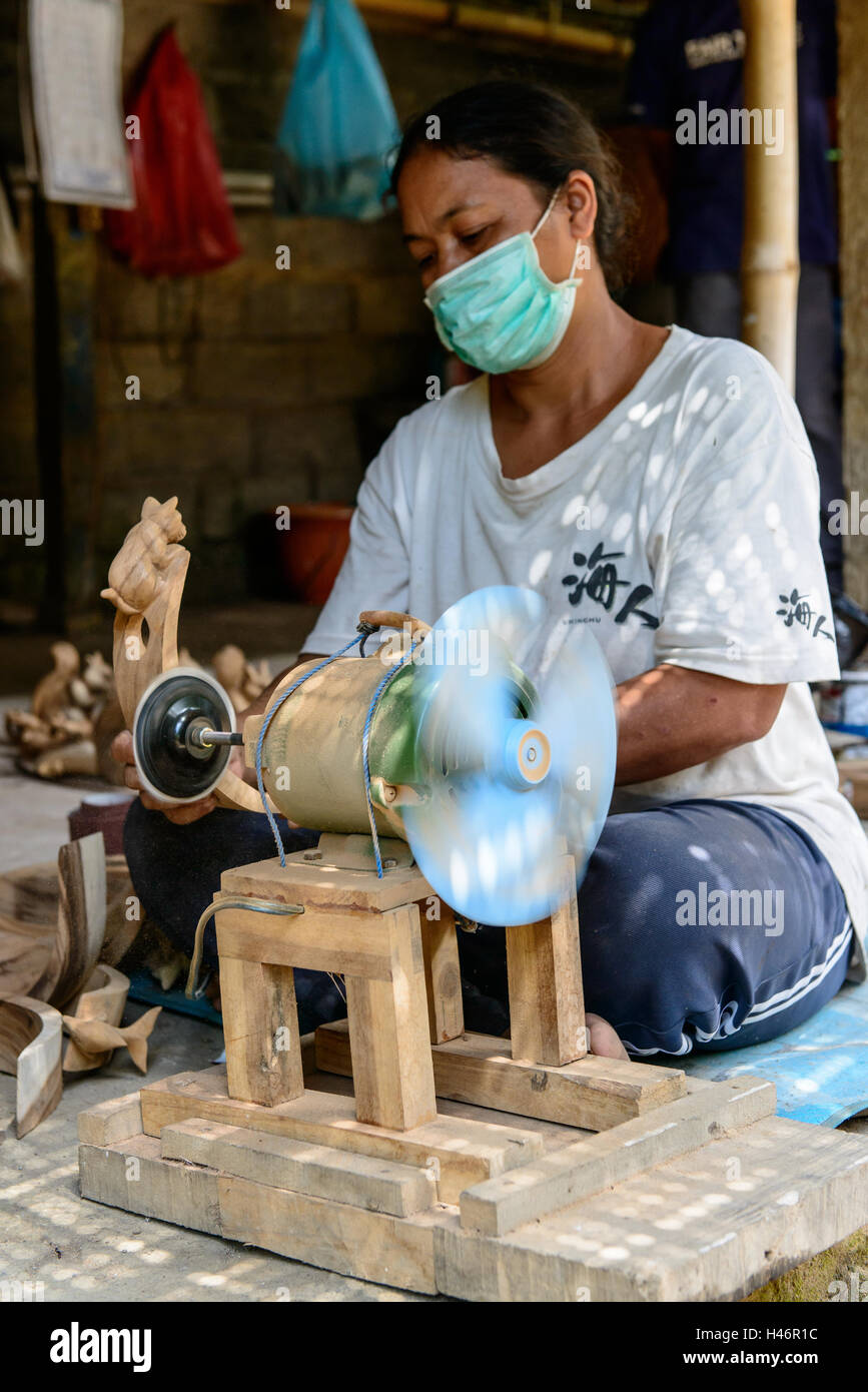 Woman working on fair trade handcraft Stock Photo - Alamy