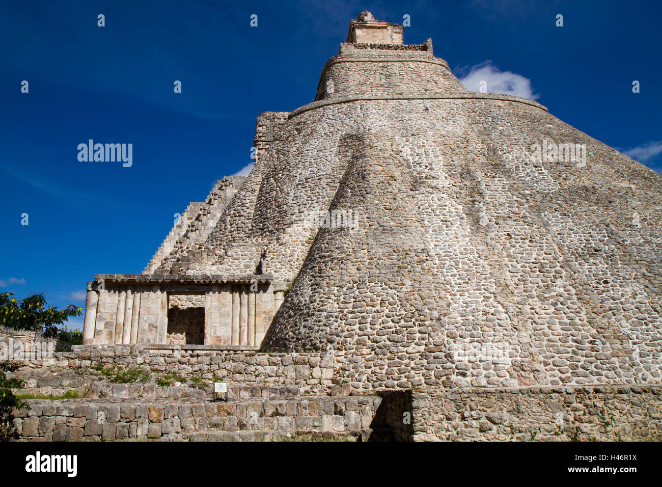 the pyramid of uxmal in yucatan in south of mexico Stock Photo - Alamy