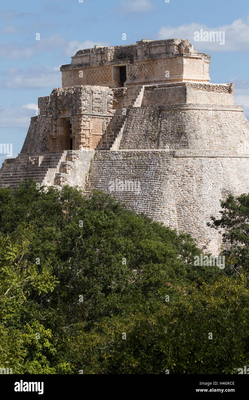 the pyramid of uxmal in yucatan in south of mexico Stock Photo - Alamy