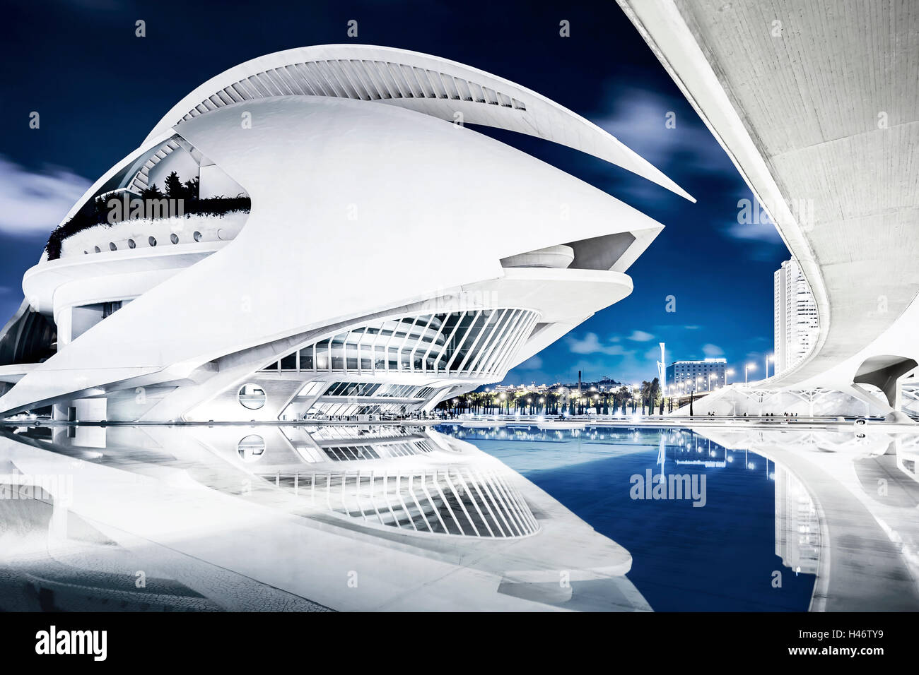 Opera house Palau de les Arts Reina Sofia, Valencia, Spain Stock Photo ...