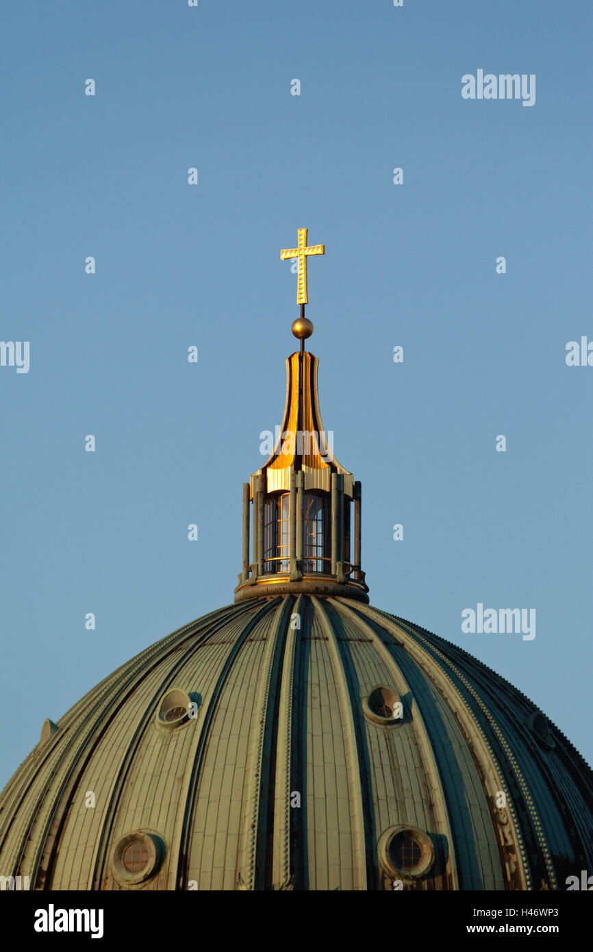 Berlin, cathedral, dome cross Stock Photo - Alamy