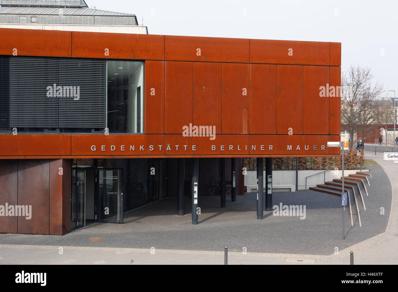 Berlin, Wall, Wall museum, memorial, Bernauer Straße Stock Photo - Alamy