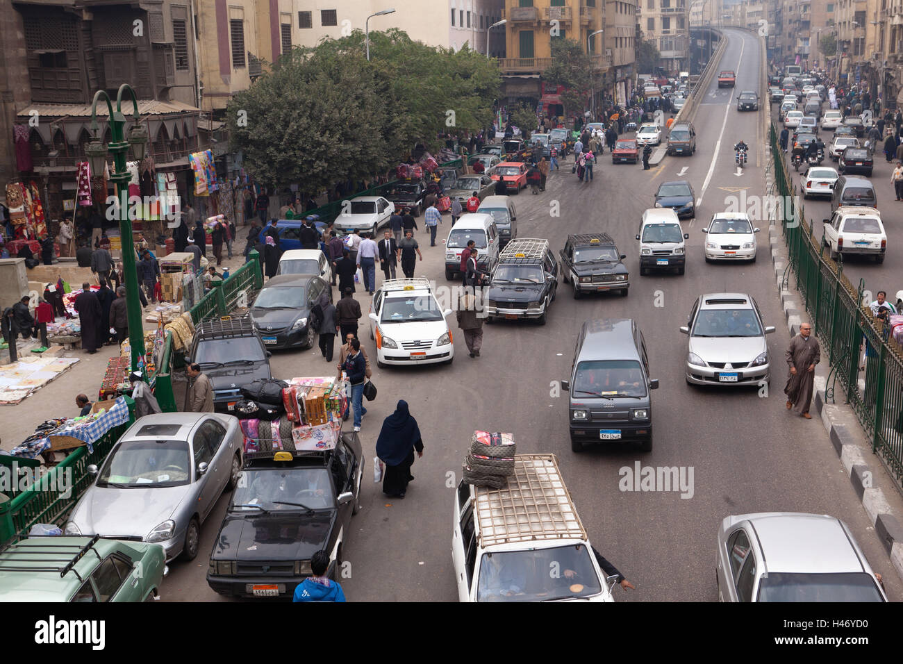 Traffic pedestrian cairo egypt hi-res stock photography and images - Alamy