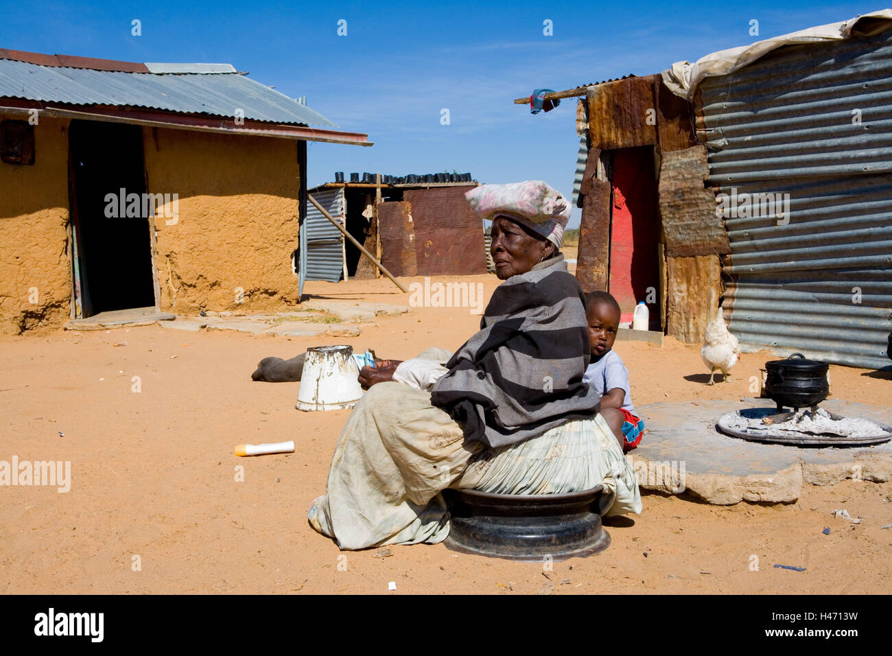 Herero house hi-res stock photography and images - Alamy