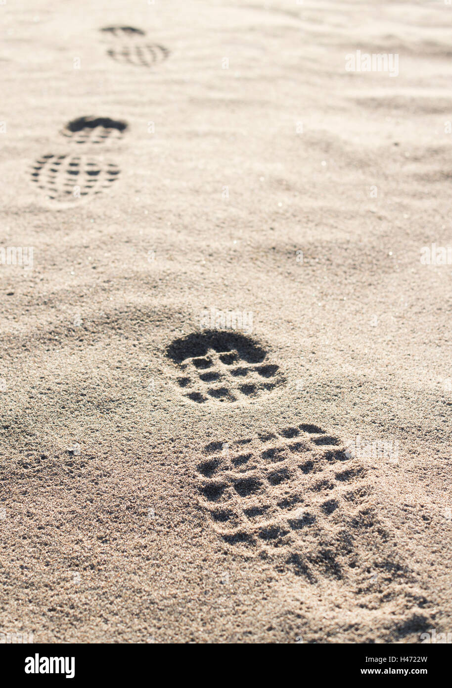 Footmarks hi-res stock photography and images - Alamy