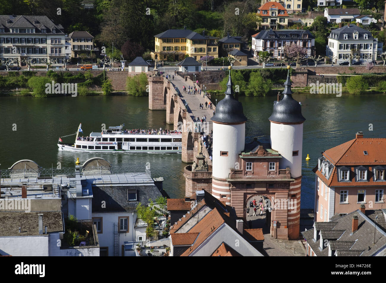Heidelberg, Old Bridge or Karl Theodor Bridge, bridge gate, the Neckar ...