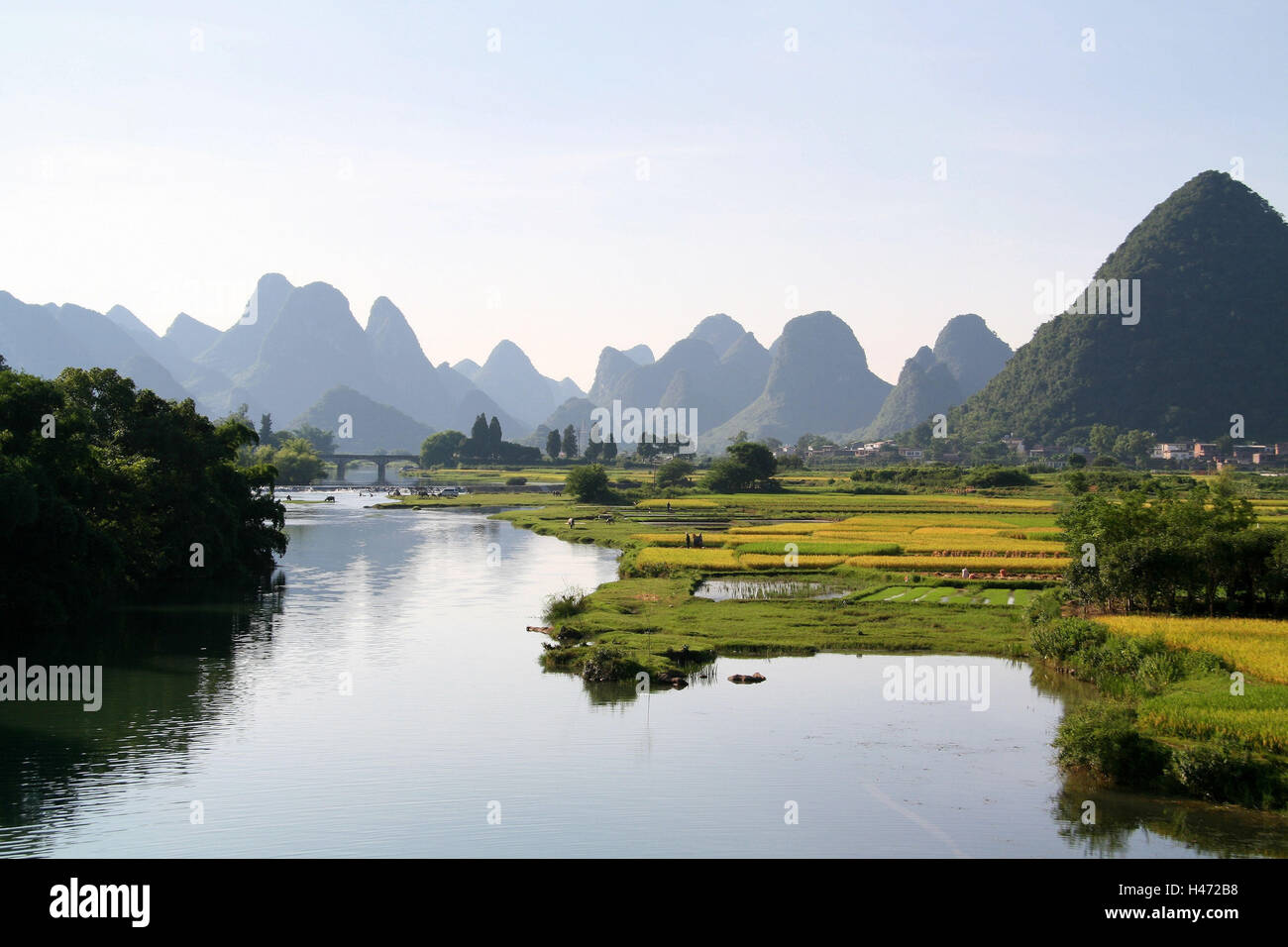 Two pronged mattock mountains hi-res stock photography and images - Alamy