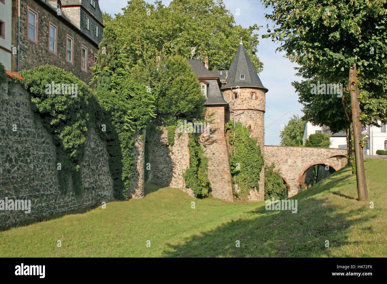Germany, Hessen, mountain Fried, castle, outside, moat, bridge, portal ...