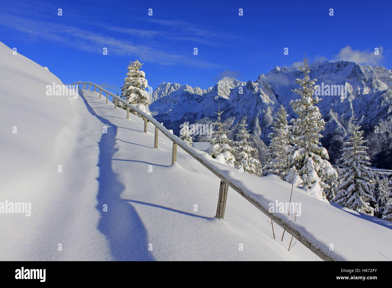 Germany, Upper Bavaria, Mittenwald, Kranzberg, view Karwendel, winter ...