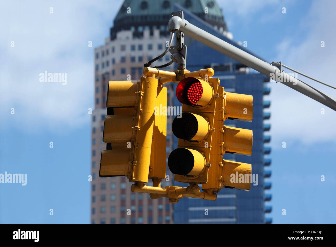The USA, New York city, Manhattan, traffic light, red Stock Photo - Alamy