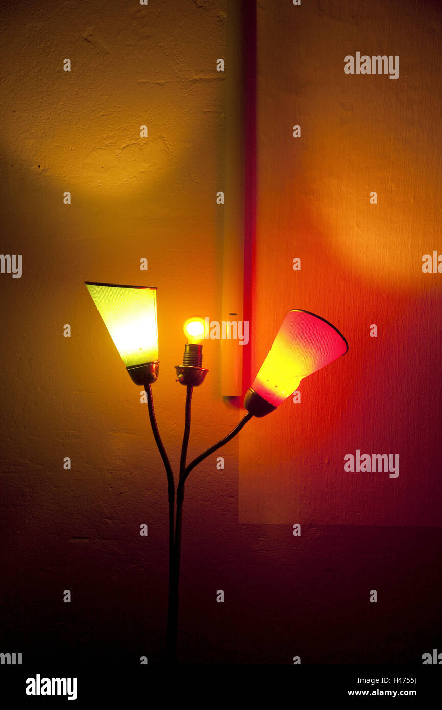 Retro standard lamp hi-res stock photography and images - Alamy