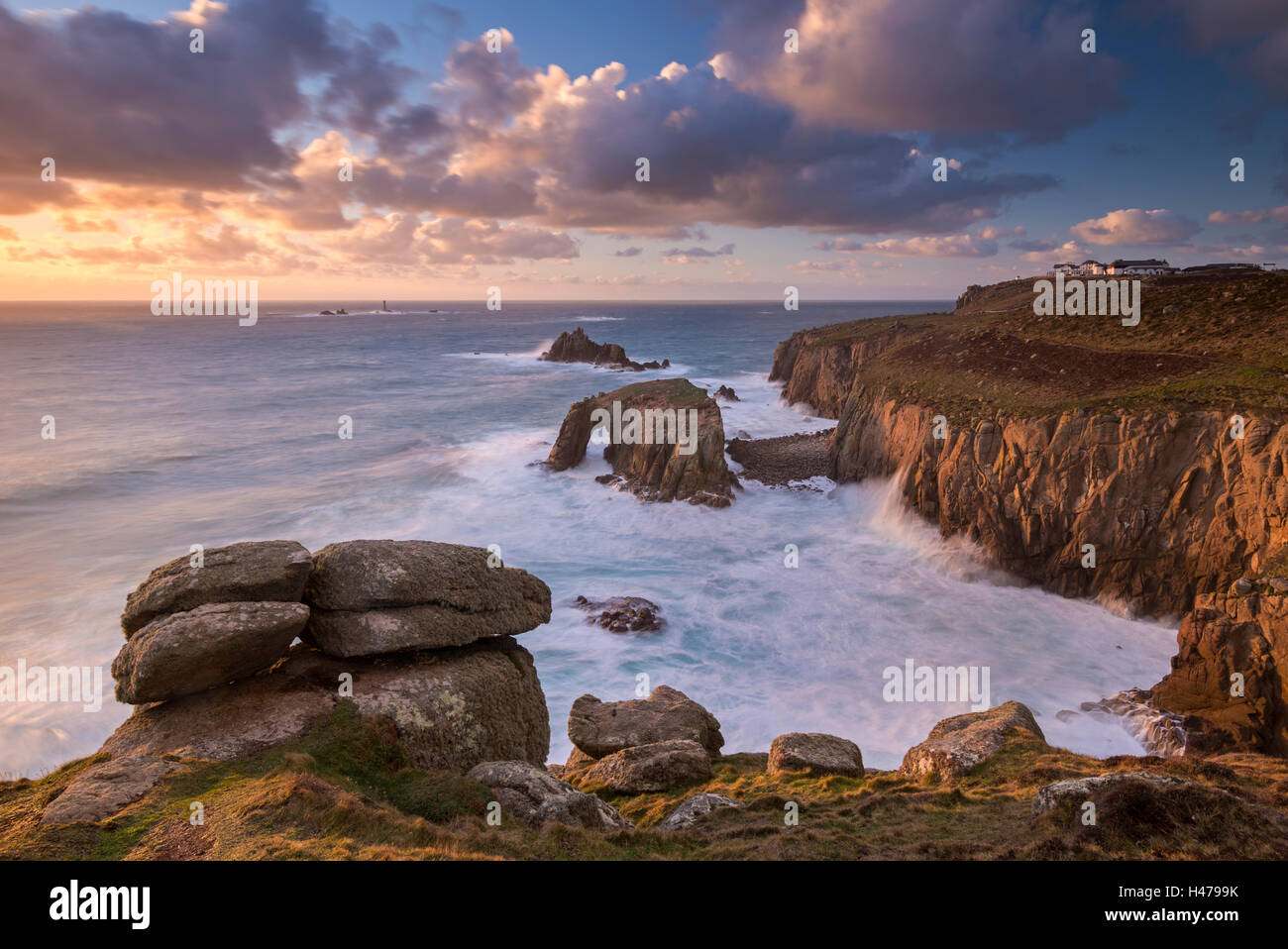 Dramatic coastal landscape hi-res stock photography and images - Alamy