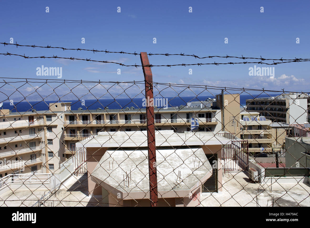 Greece, Rhodes, mesh wire fence, barbed wire, hotel Stock Photo - Alamy