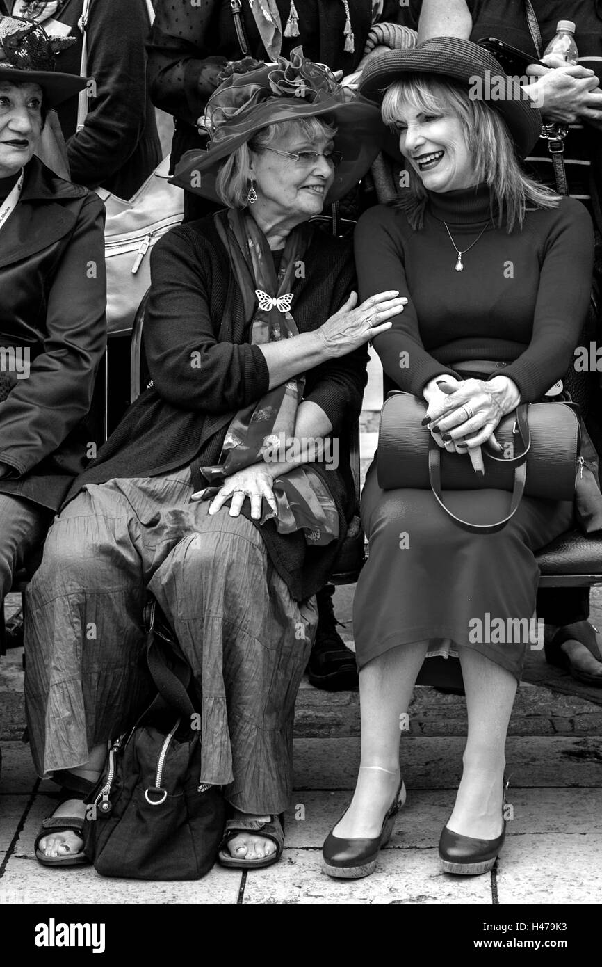 Two Women From The London Red Hatters Group Chatting At The Pearly ...