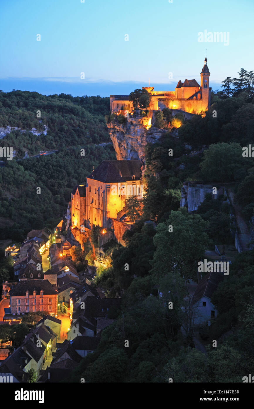 France, Department Lot, region of Midi-Pyrenees, castle, evening ...