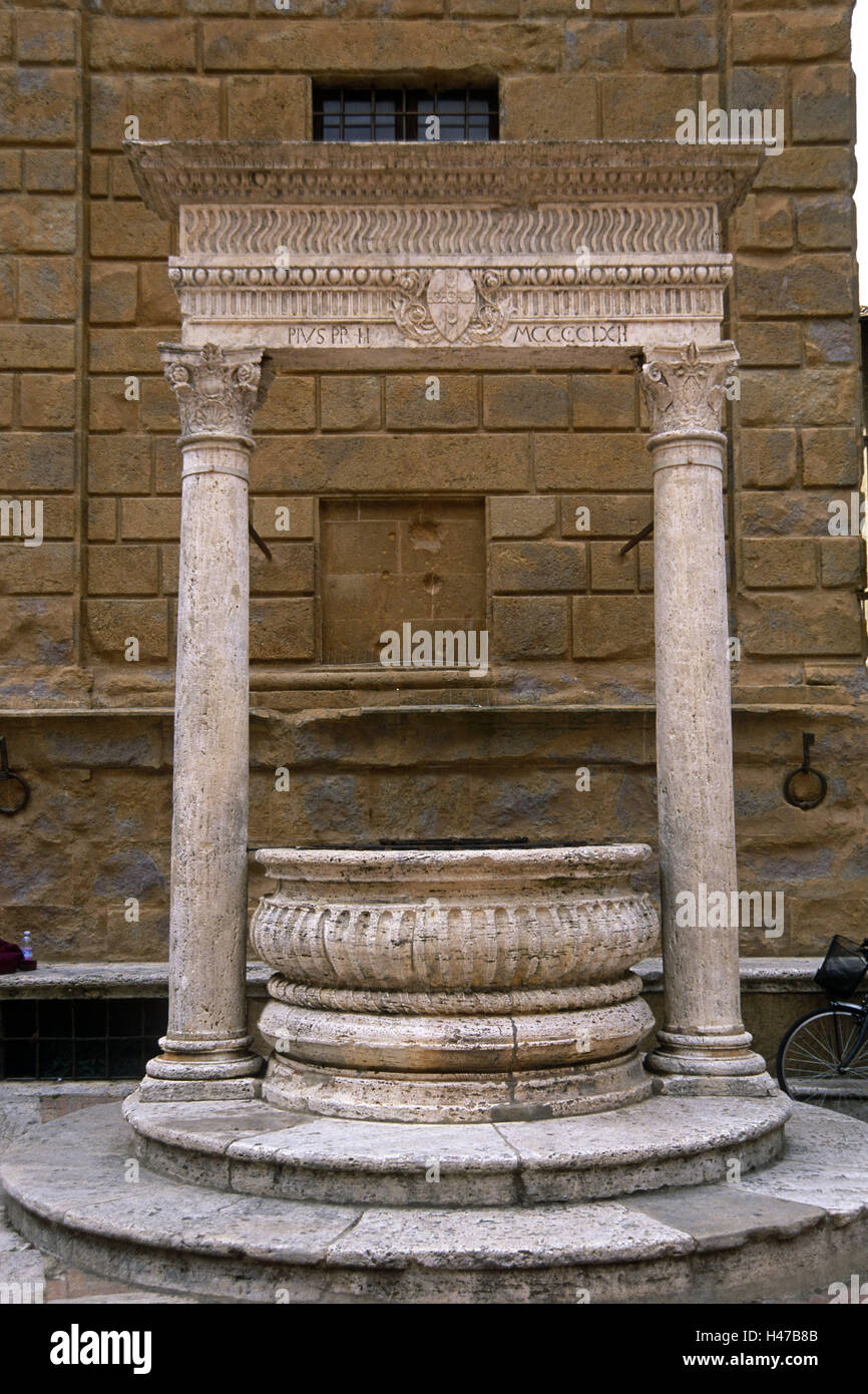 Pillars of well hi-res stock photography and images - Alamy