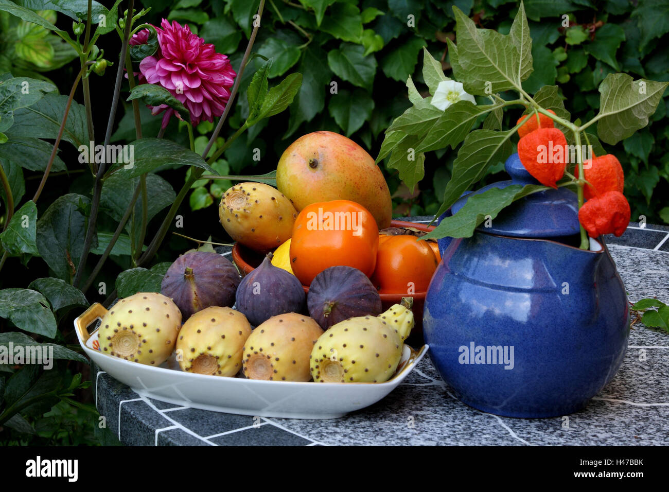 Different fruits, table, fruitbowl Stock Photo - Alamy