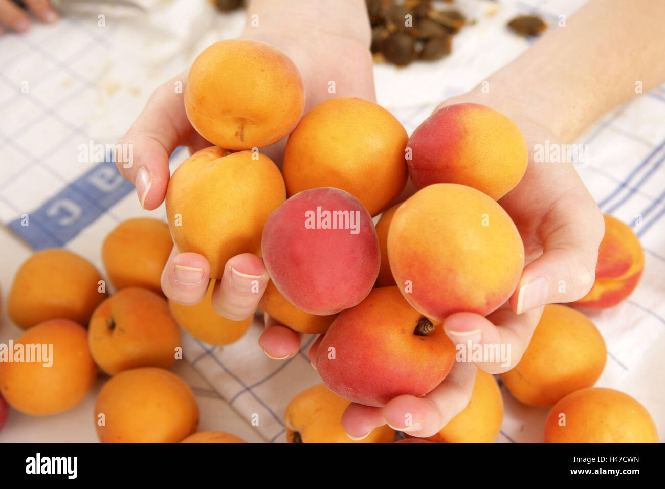 Fruits in child hands hi-res stock photography and images - Alamy