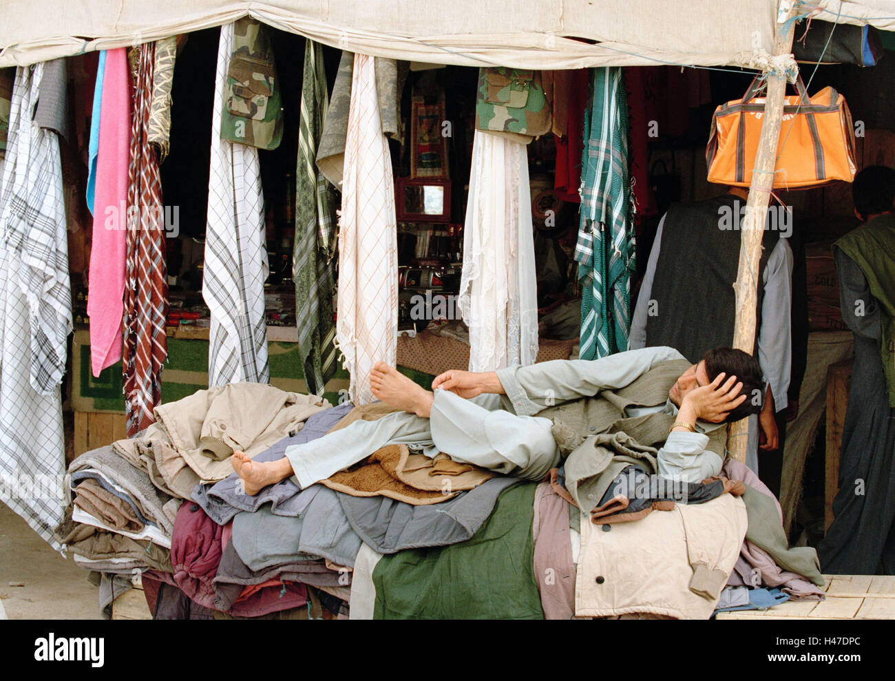 Afghanistan market hi-res stock photography and images - Alamy