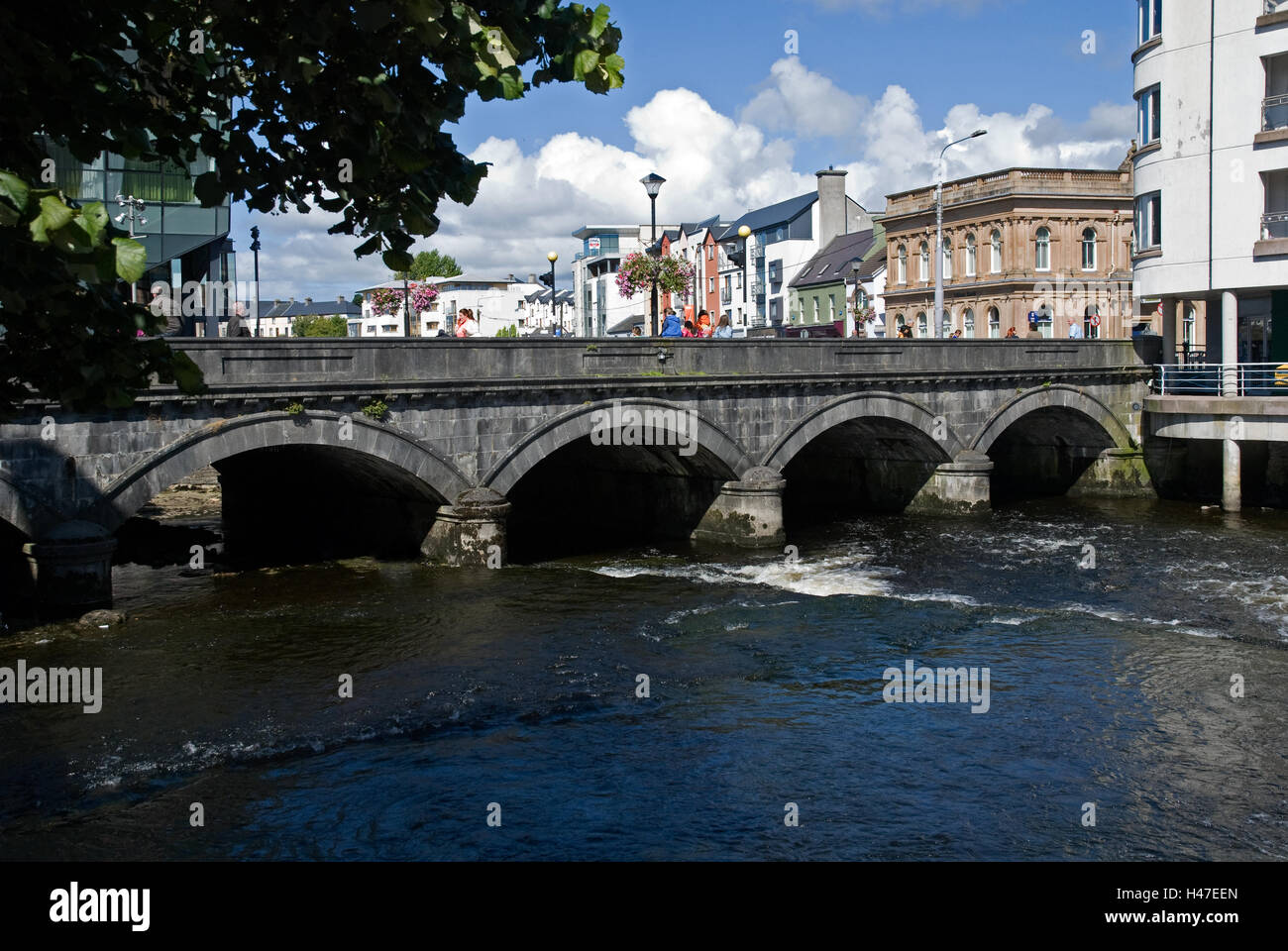 GARAVOGUE RIVER, SLIGO TOWN, COUNTY SLIGO, IRELAND. POET, DRAMATIST AND ...