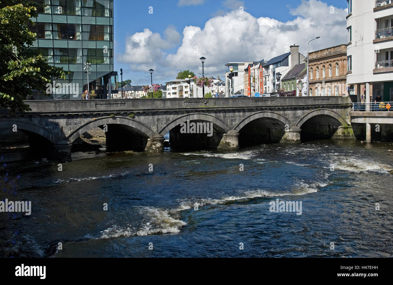 GARAVOGUE RIVER, SLIGO TOWN, COUNTY SLIGO, IRELAND. POET, DRAMATIST AND ...