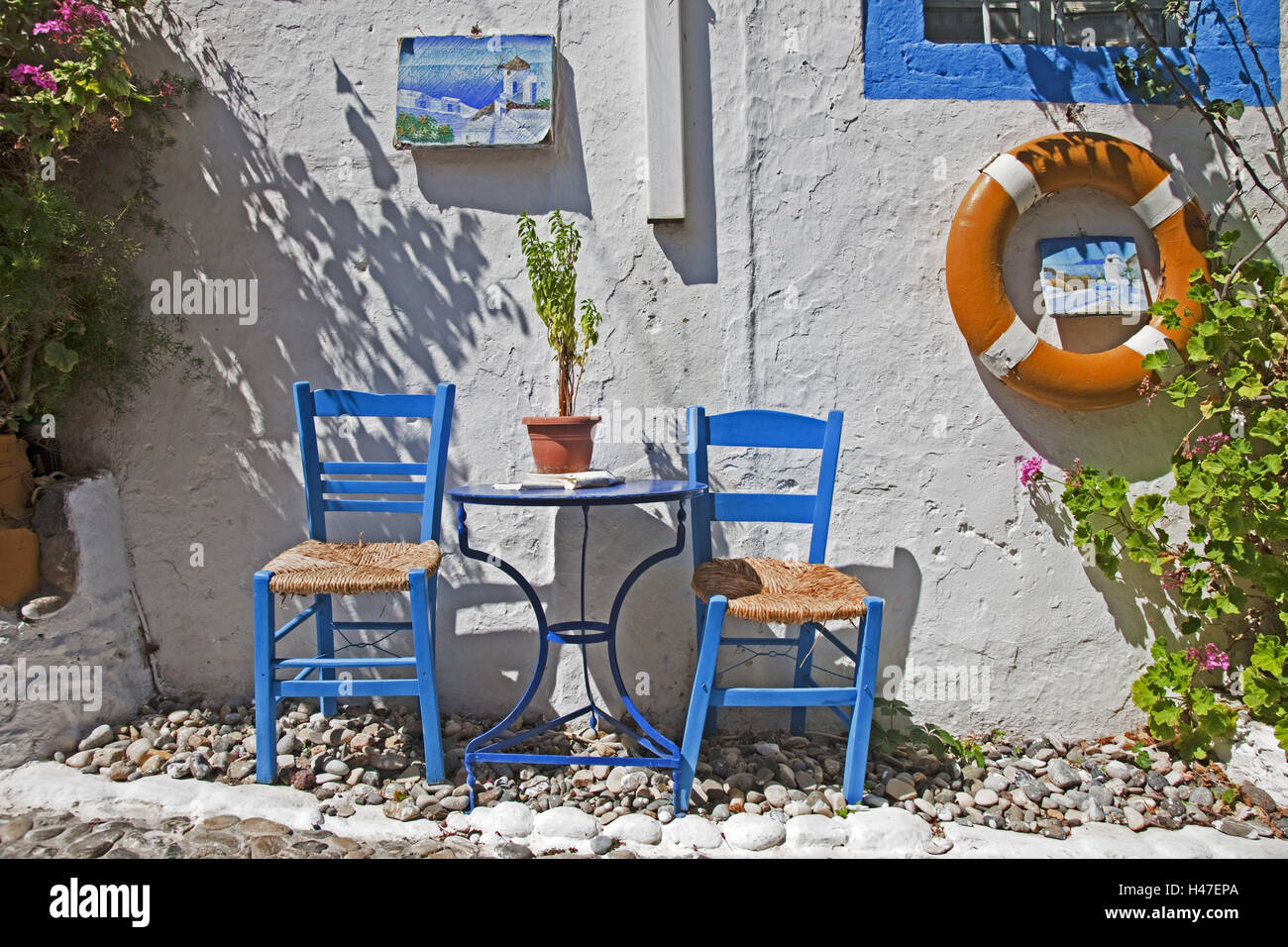 Fondle outside hi-res stock photography and images - Alamy