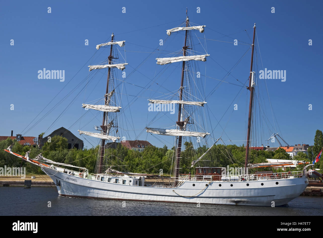 Artemis ship hi-res stock photography and images - Alamy