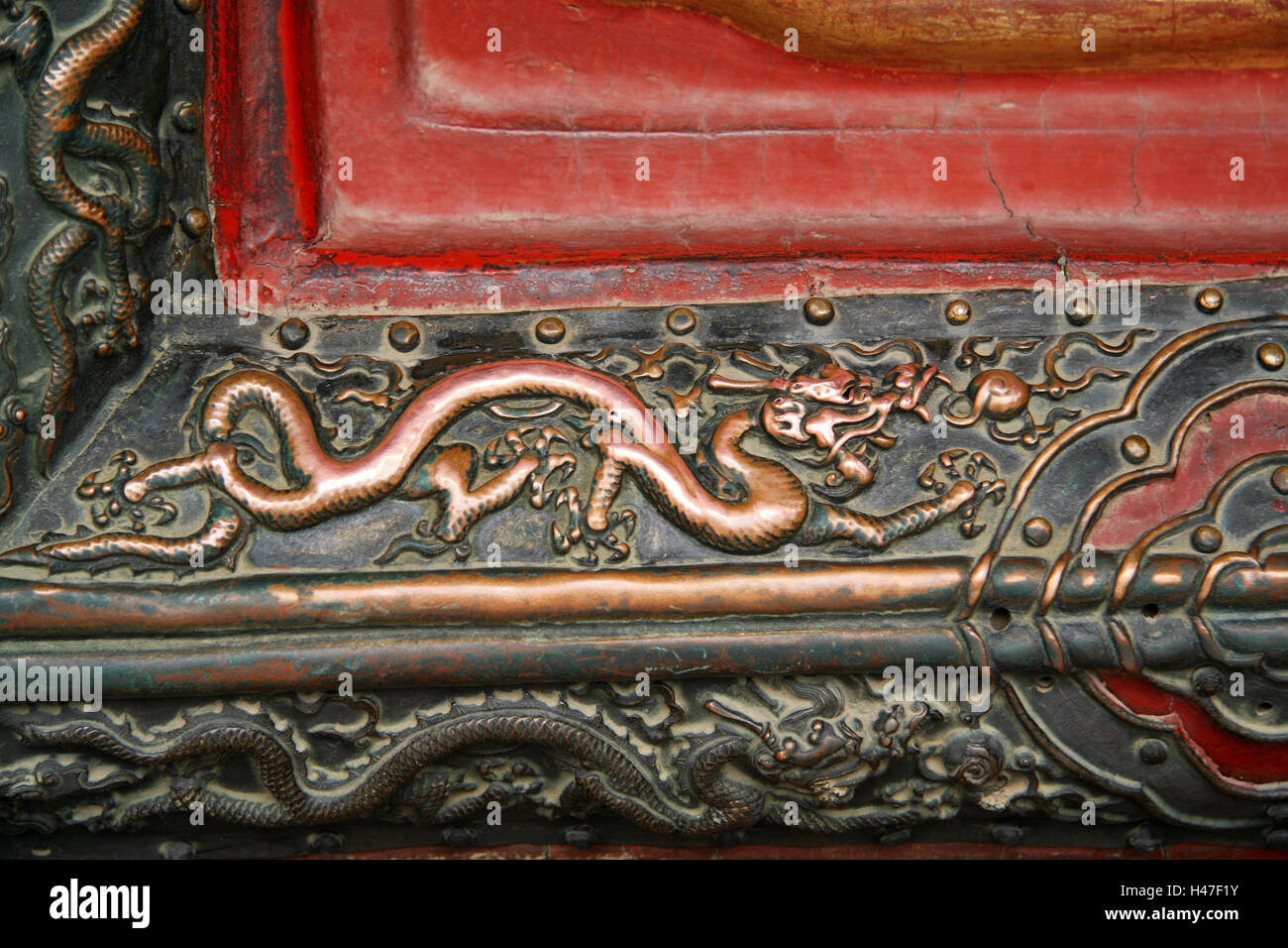 China, Peking, imperial palace, grace notes, dragon's motif, detail ...