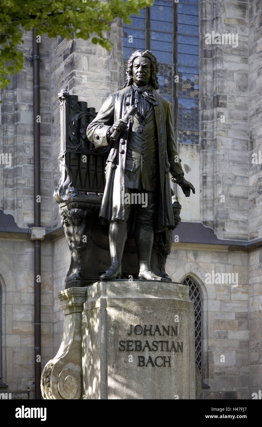 Johann-Sebastian-Bach monument in front of the Thomas church in Leipzig ...