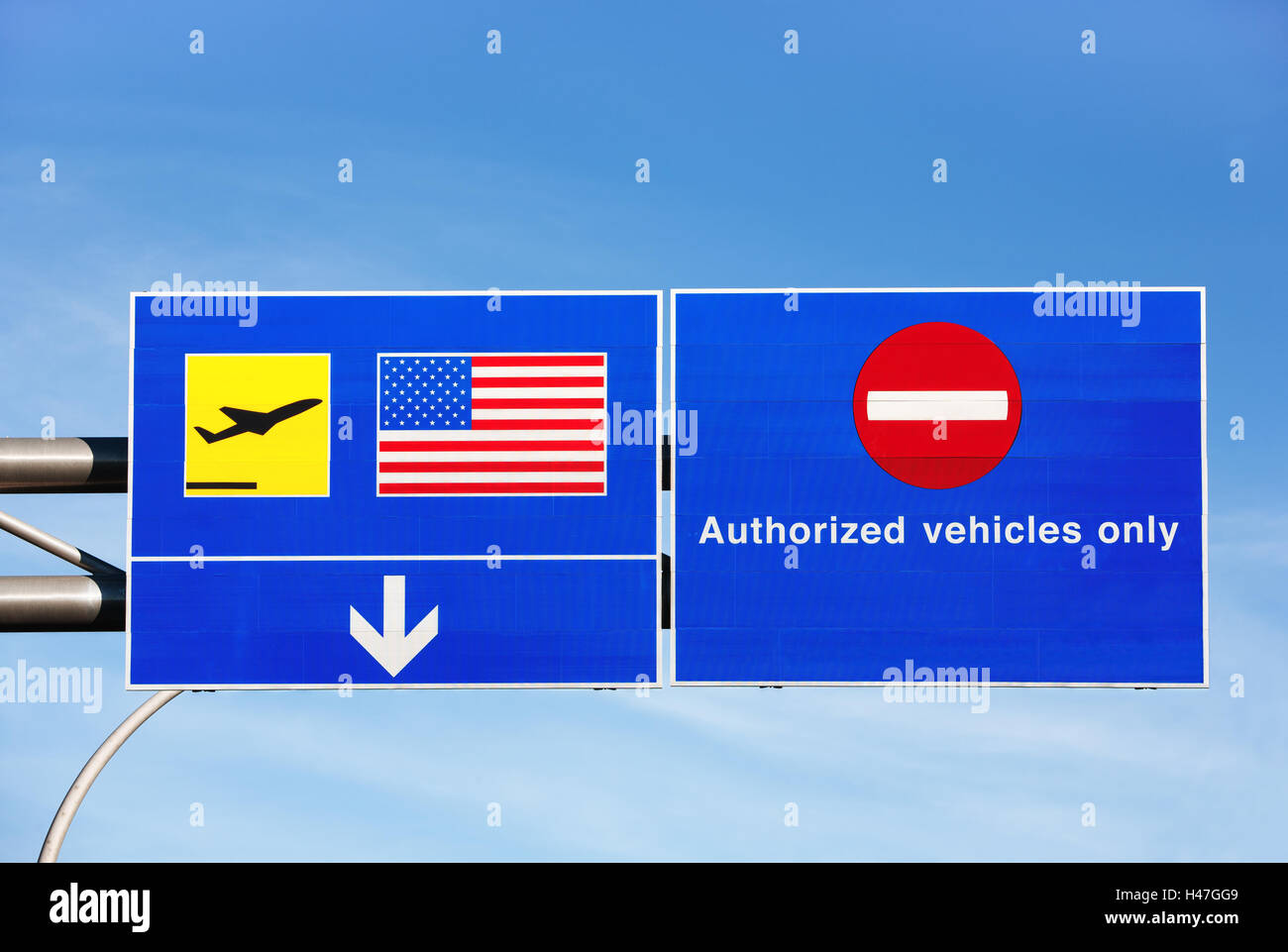 Departure signs usa hi-res stock photography and images - Alamy