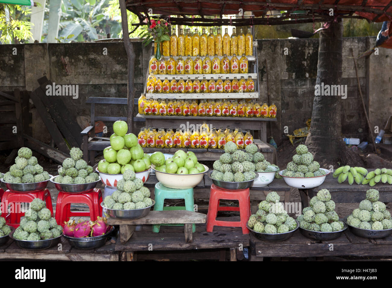 Myanmar, market, fruit stall Stock Photo - Alamy