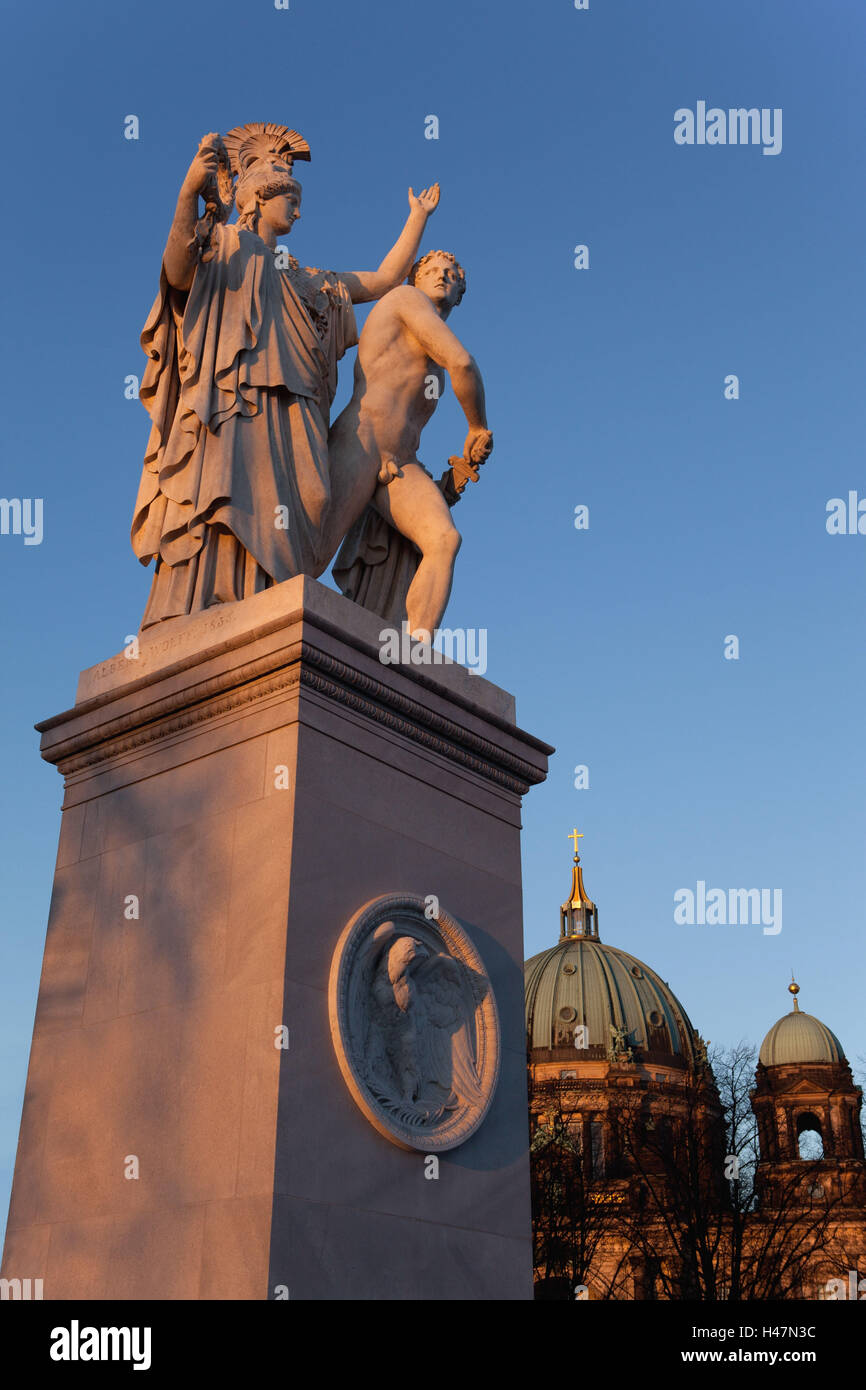 Berlin, under the lime-trees, castle bridge, figures Stock Photo - Alamy
