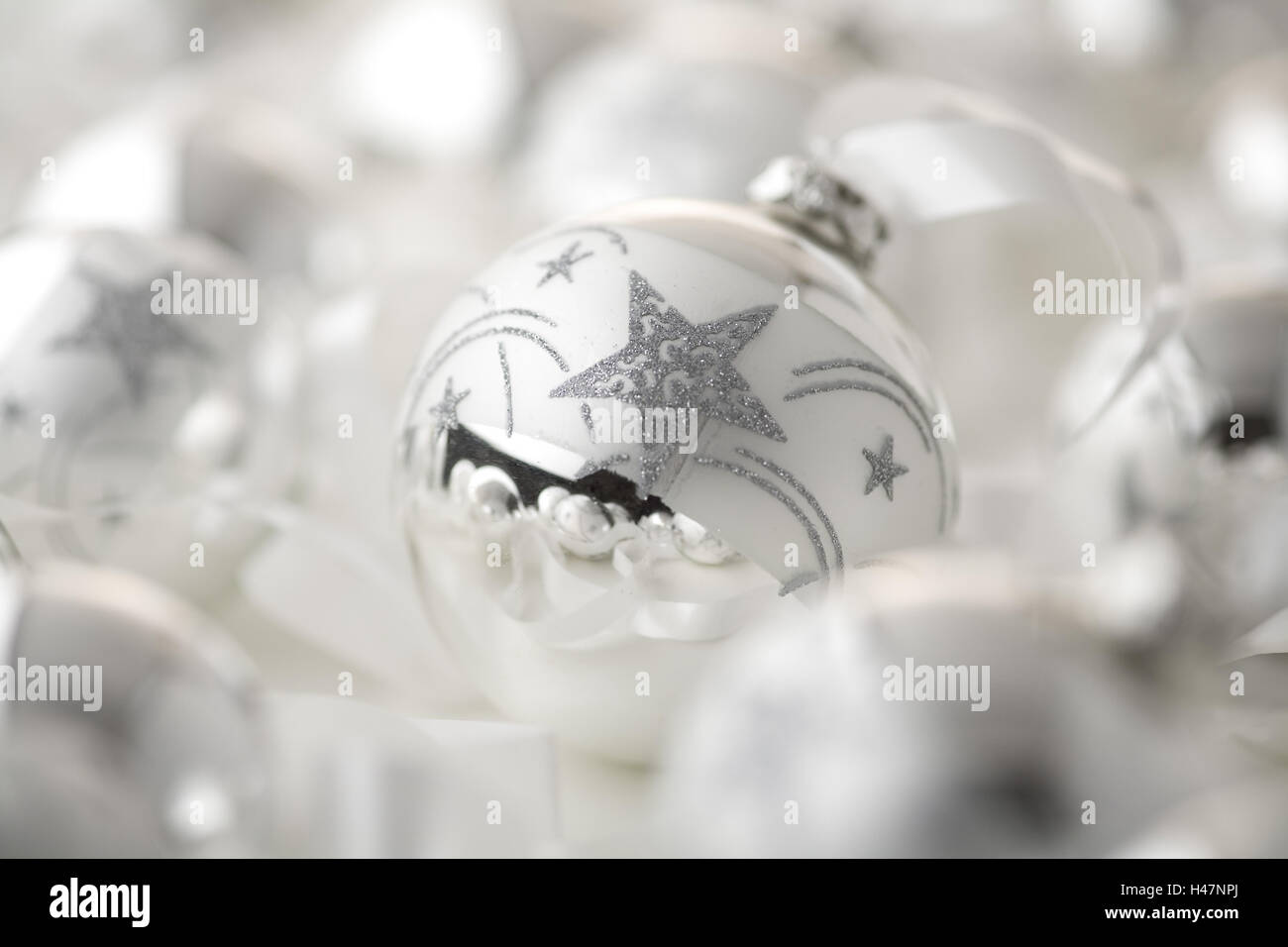 Silver sphere hi-res stock photography and images - Alamy