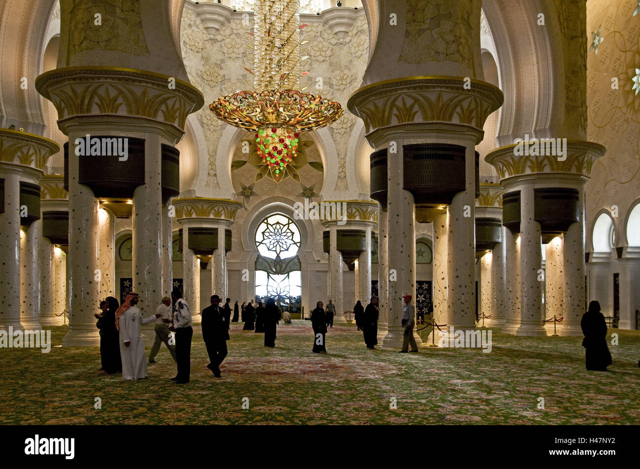 VAE, Abu Dhabi, big mosque, 'Sheikh Zayed Grand Mosque', builds in 2008 ...